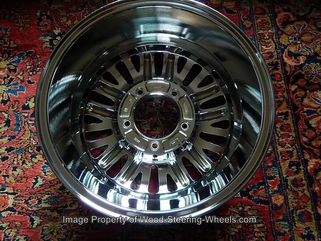 #189 Bentley Hub Cap